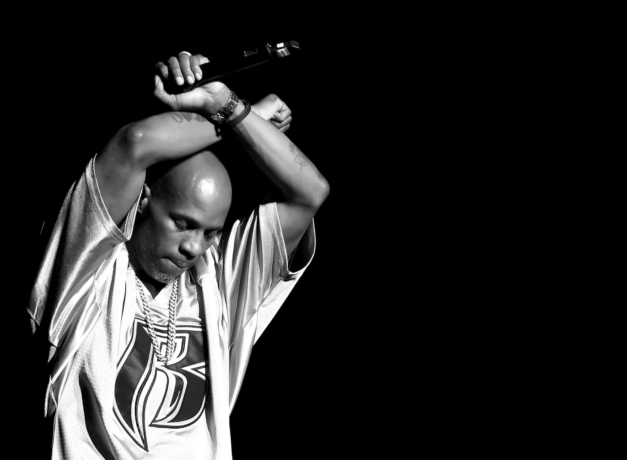 #MOOD ! DMX Freestyles Outside of NYC Courthouse! [VIDEO]