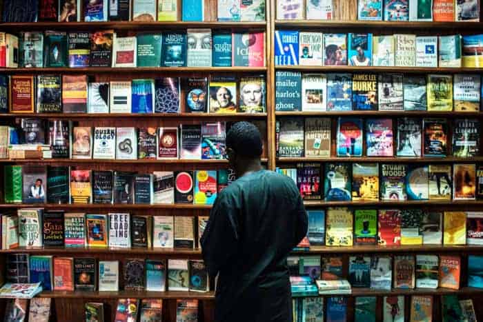 SZA Said Books Are Making a Comeback.. & Now There May Be Evidence to ...