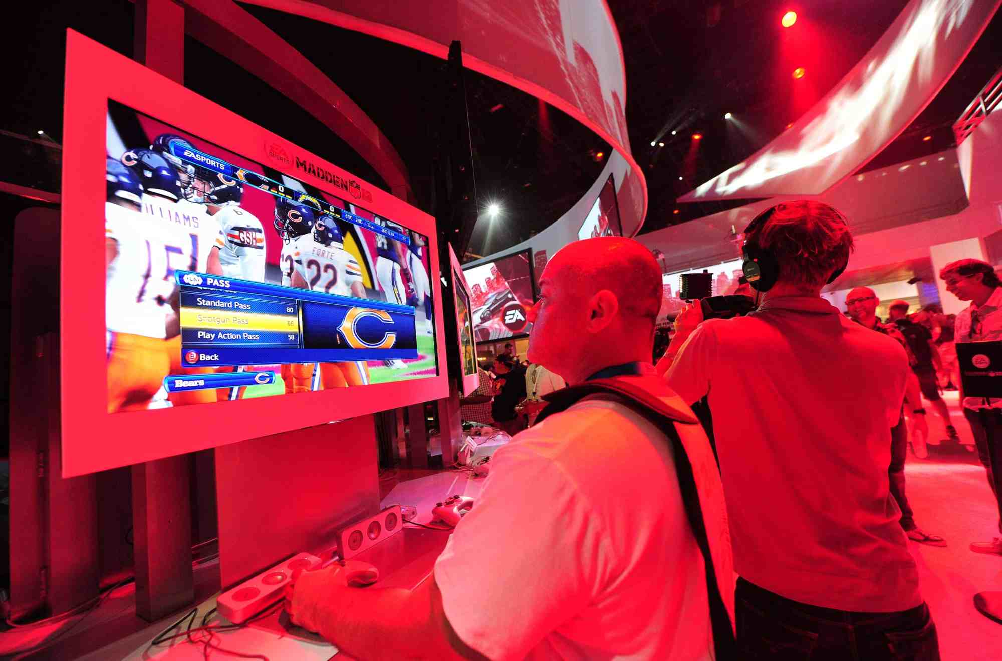 Three Dead After Madden NFL 19 Tournament Shooting In Florida [VIDEO]