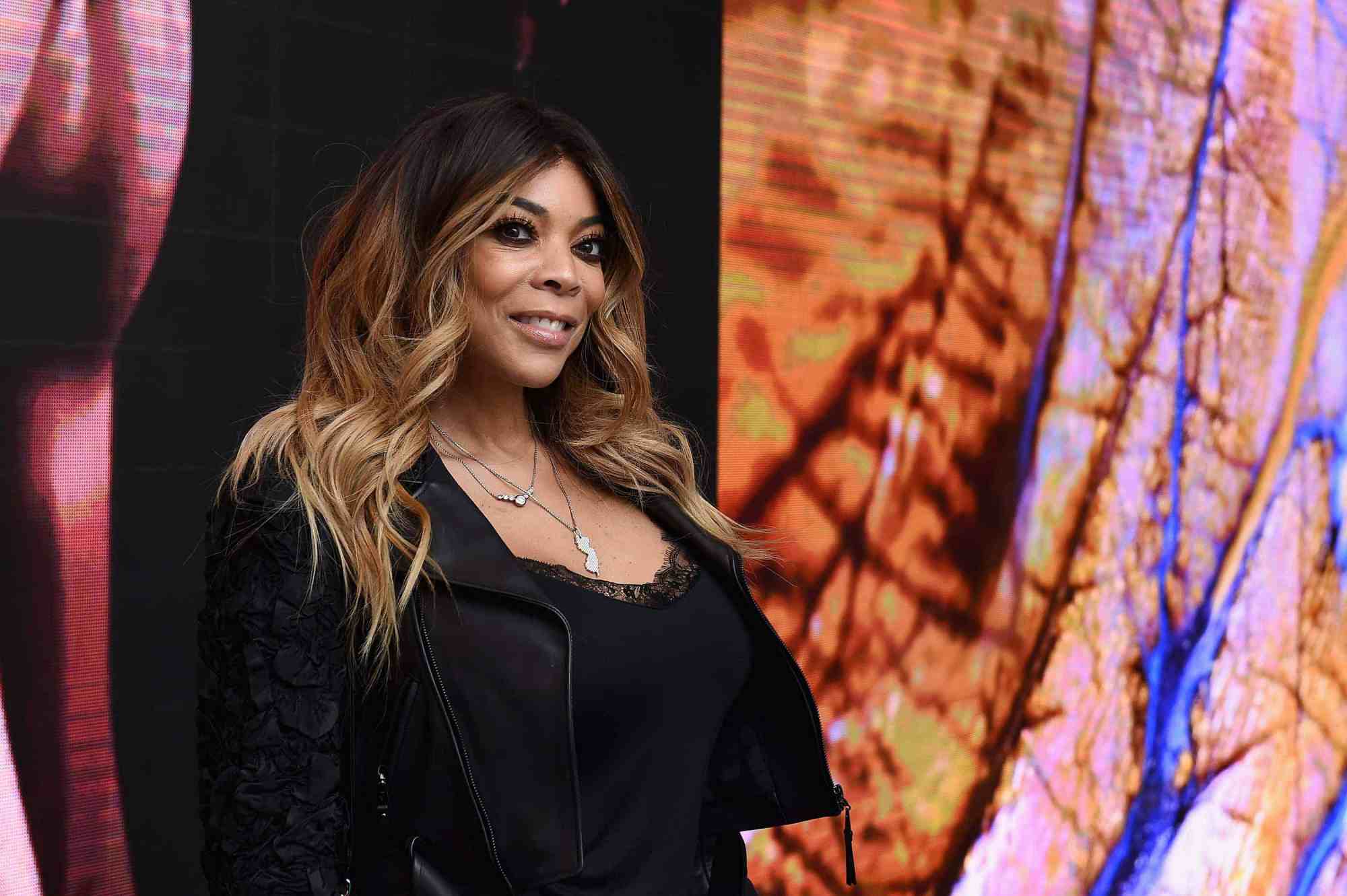 How You Doinn?? Wendy Williams Spotted With Her Alleged New Boo!