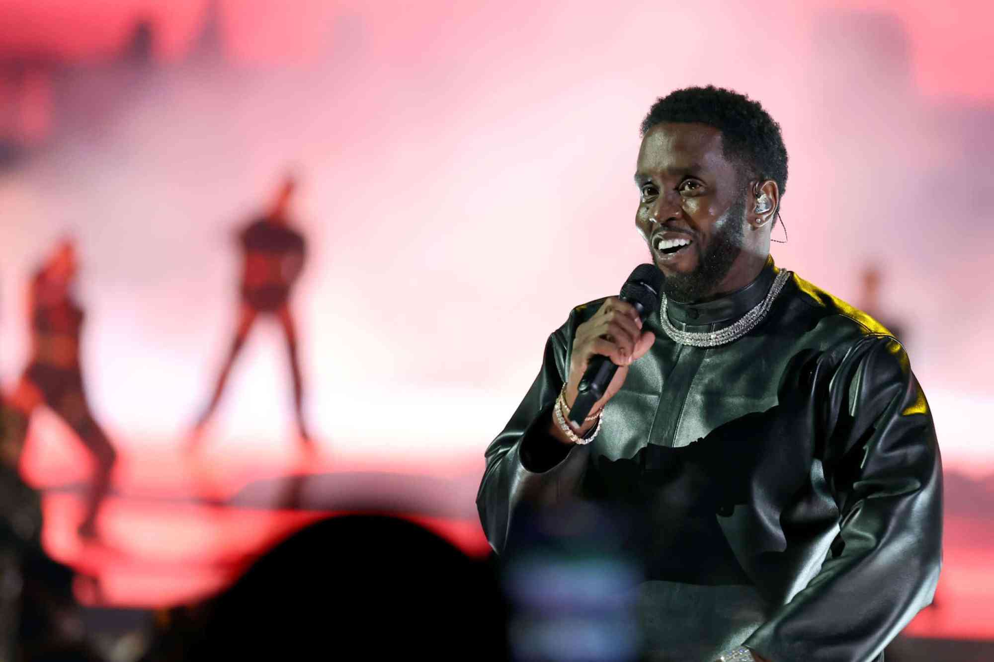Diddy Spotted Holding Hands w. A New Woman Days After Newborn Baby ...