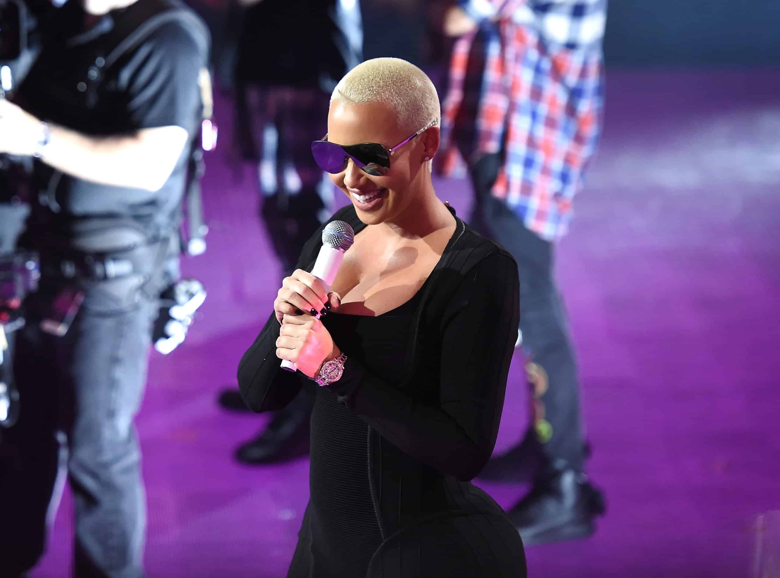 Amber Rose Offers To Eat Some A*s For Superbowl Tickets, Russell ...