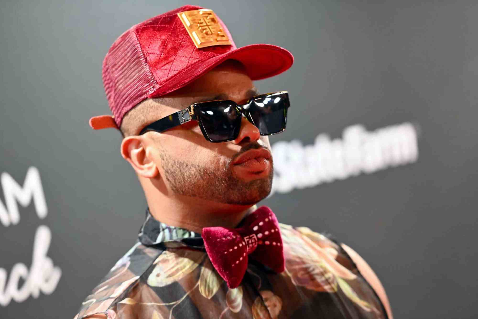 Raz B Reportedly Escapes Hospital, Climbs On The Roof Of Building In ...
