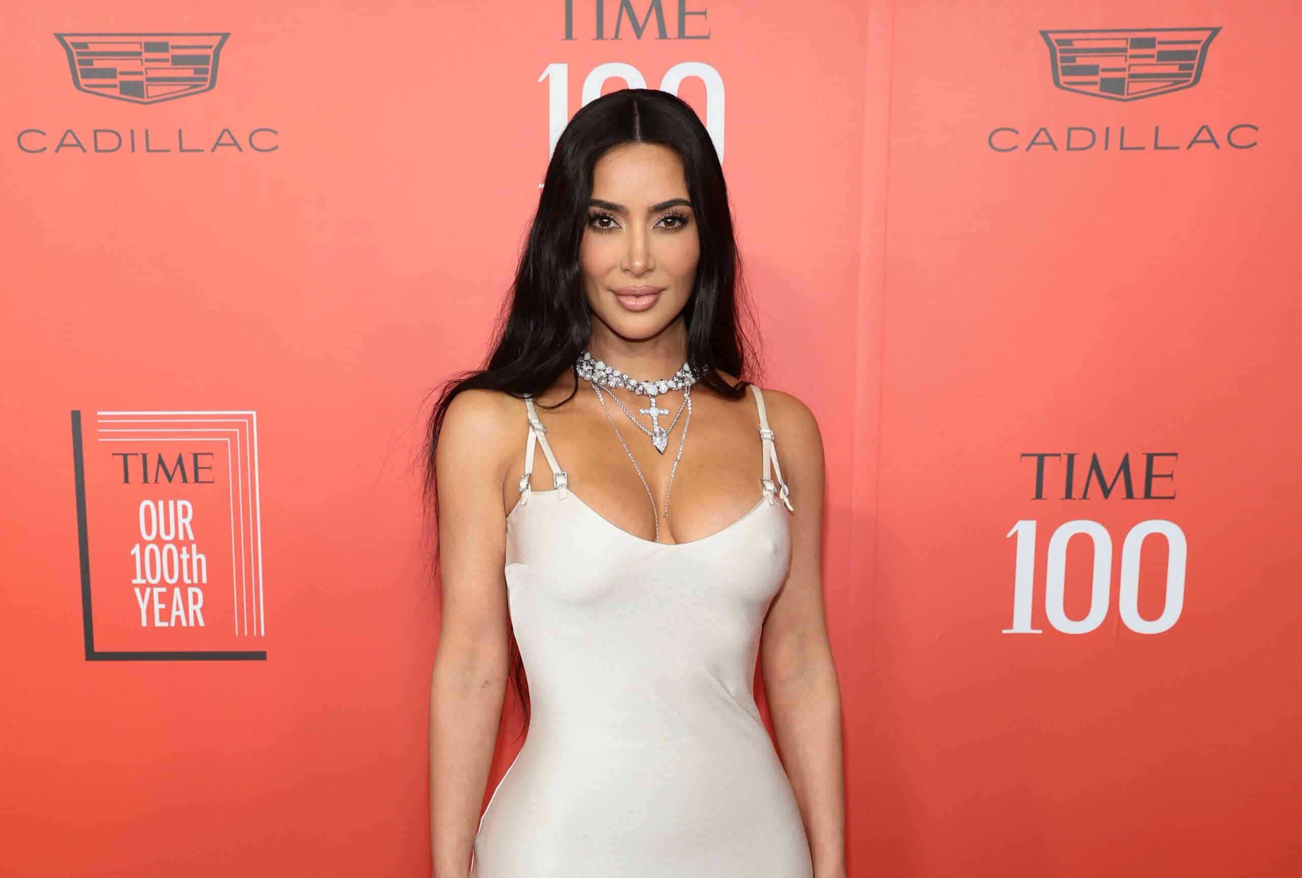 Kim Kardashian Says She Shy In The Bedroom, Says She Likes The 'Lights ...
