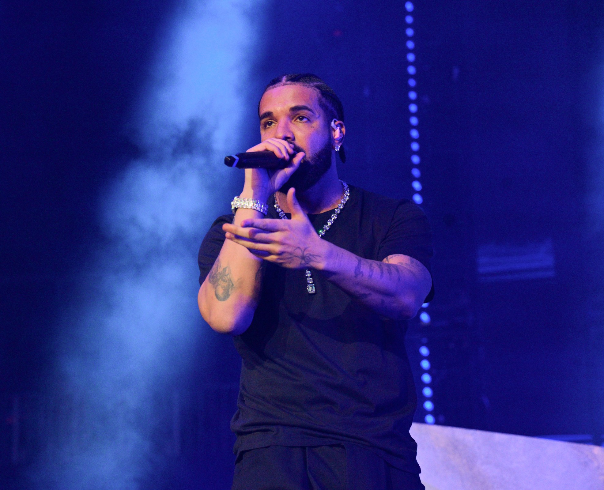 Drake's Appearance Mocked Amid 'Not Like Us' Video