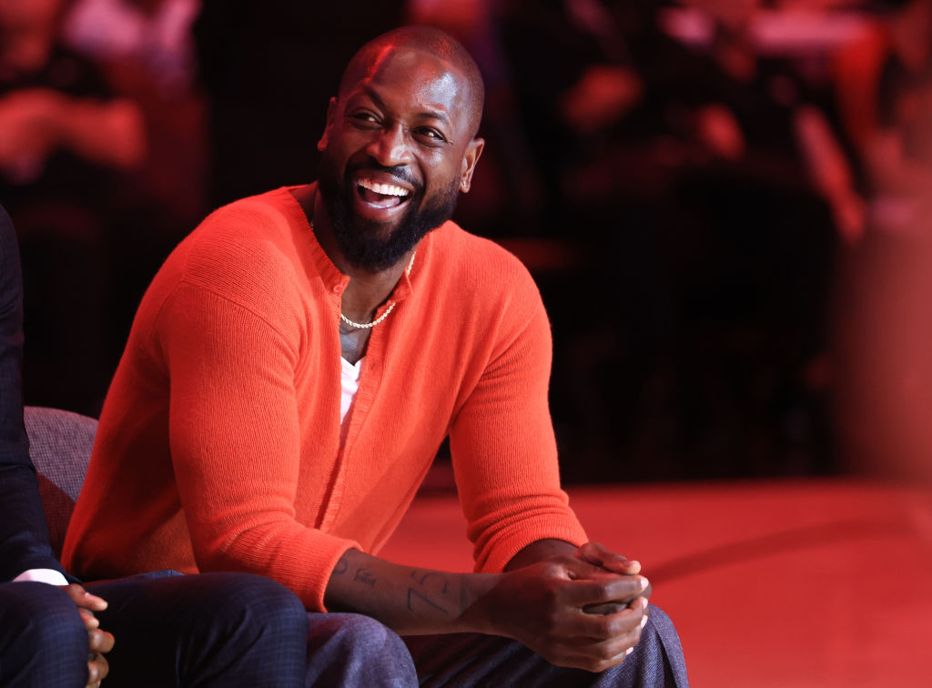 Dwyane Wade's Statue Goes Viral On Social Media