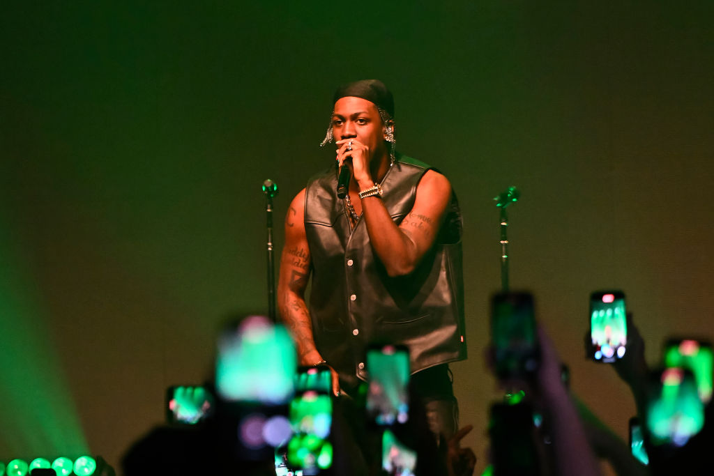 Lil Yachty Ditches Braids, Sports New Haircut - HOT 97