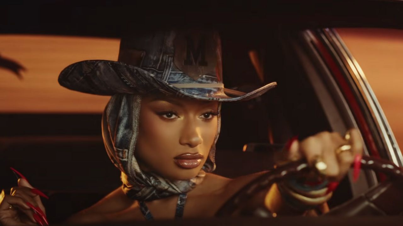 Megan Thee Stallion Takes An Interesting Journey Through The Desert In ...