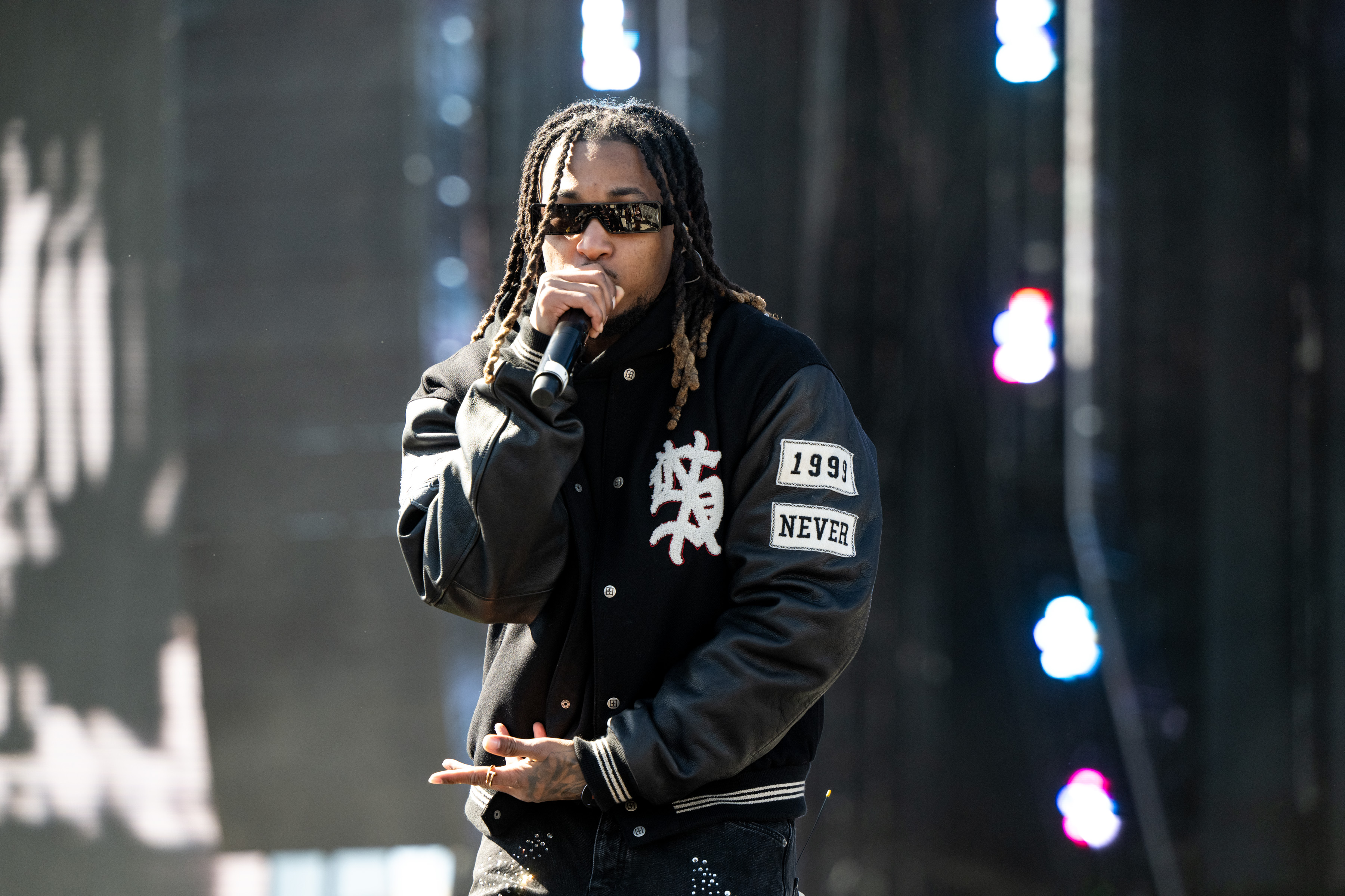 Drake Shows Love To DDG Amid Low Sales