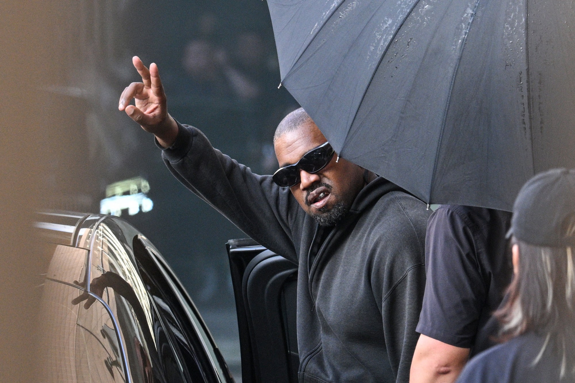 Kanye West’s Reconciliation: Shift, Apology & Path Forward - memesita ...