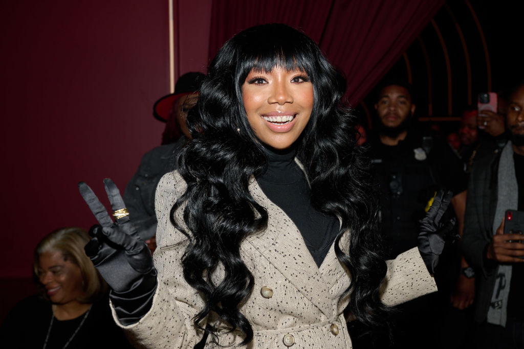 Brandy To Be Honored With 'Black Music Icon Award' - HOT 97